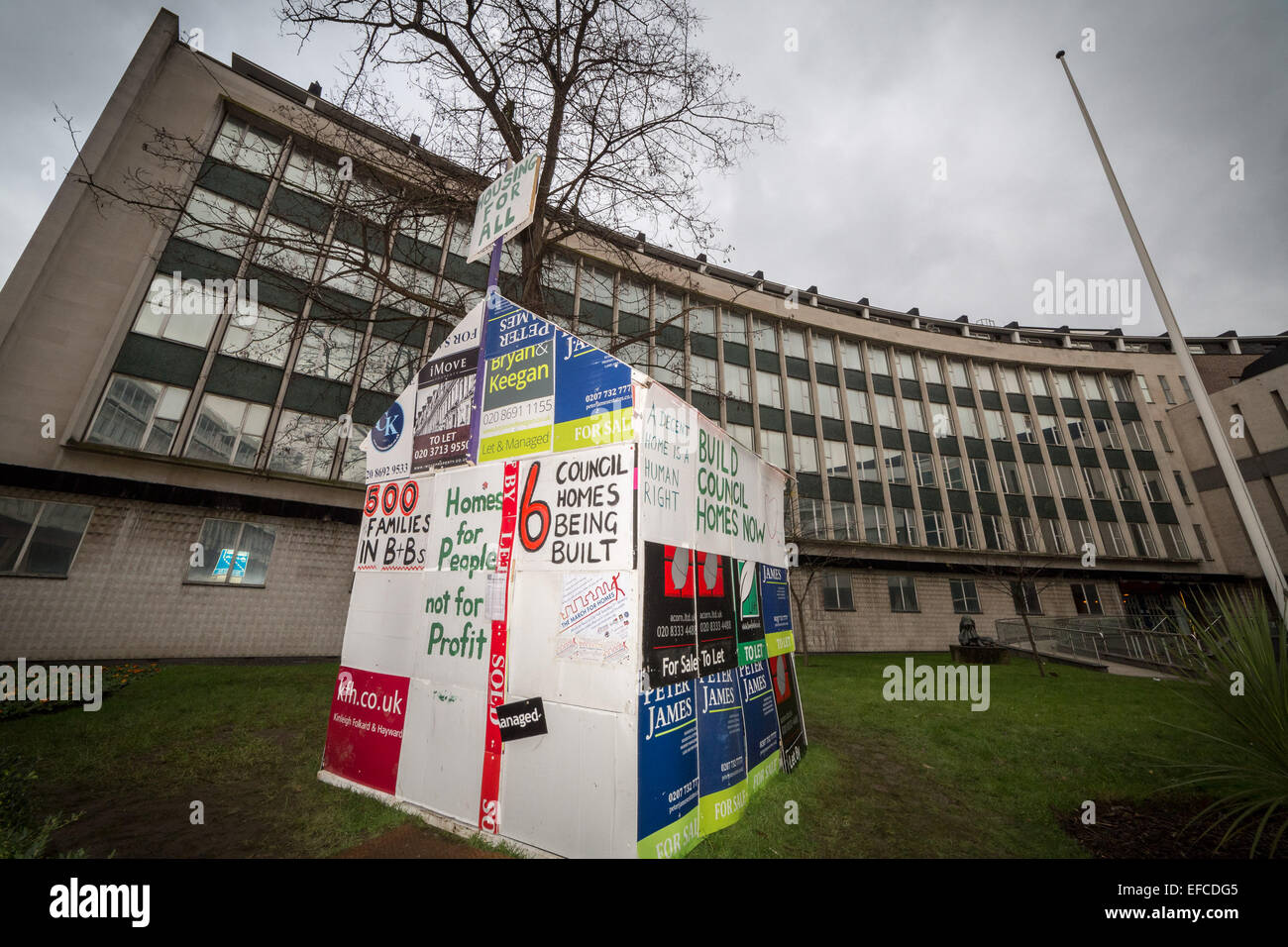 London, UK. 31th Jan, 2015. Lewisham activists ‘People Before Profit ...