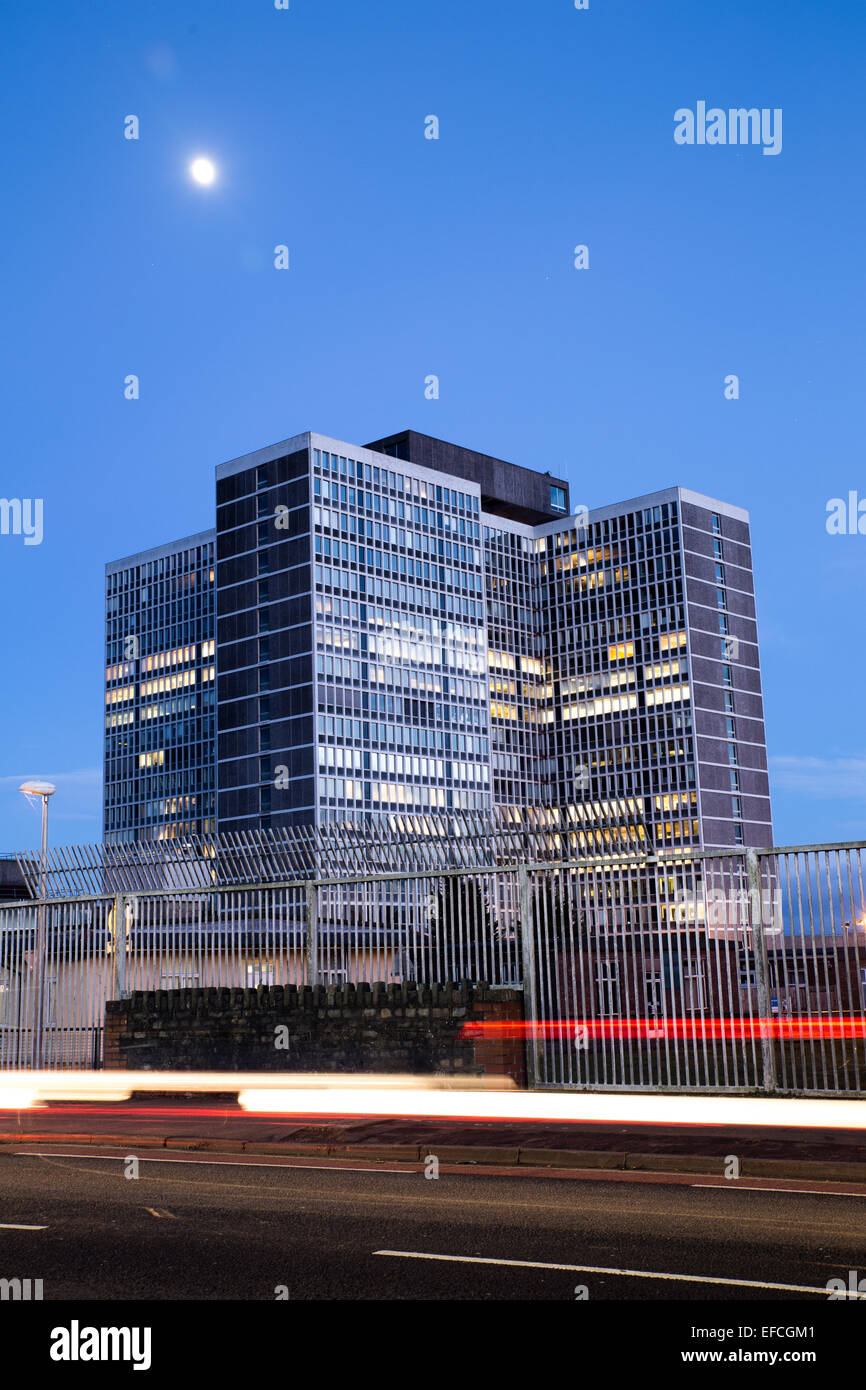 Cardiff, Wales, UK. 31st Jan, 2015. The lights are on in the HMRC ...