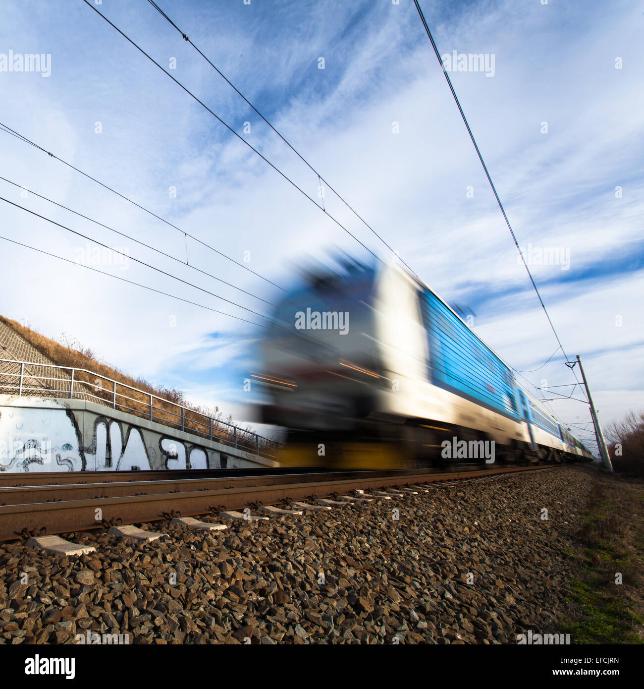 Underground train passing bridge hi-res stock photography and images ...