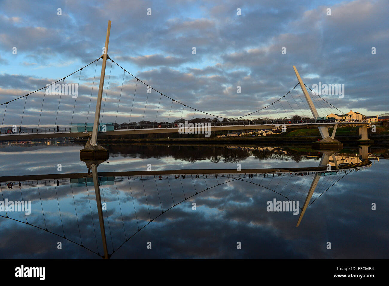 The Peace Bridge and River Foyle, Londonderry (Derry), Northern Ireland ...