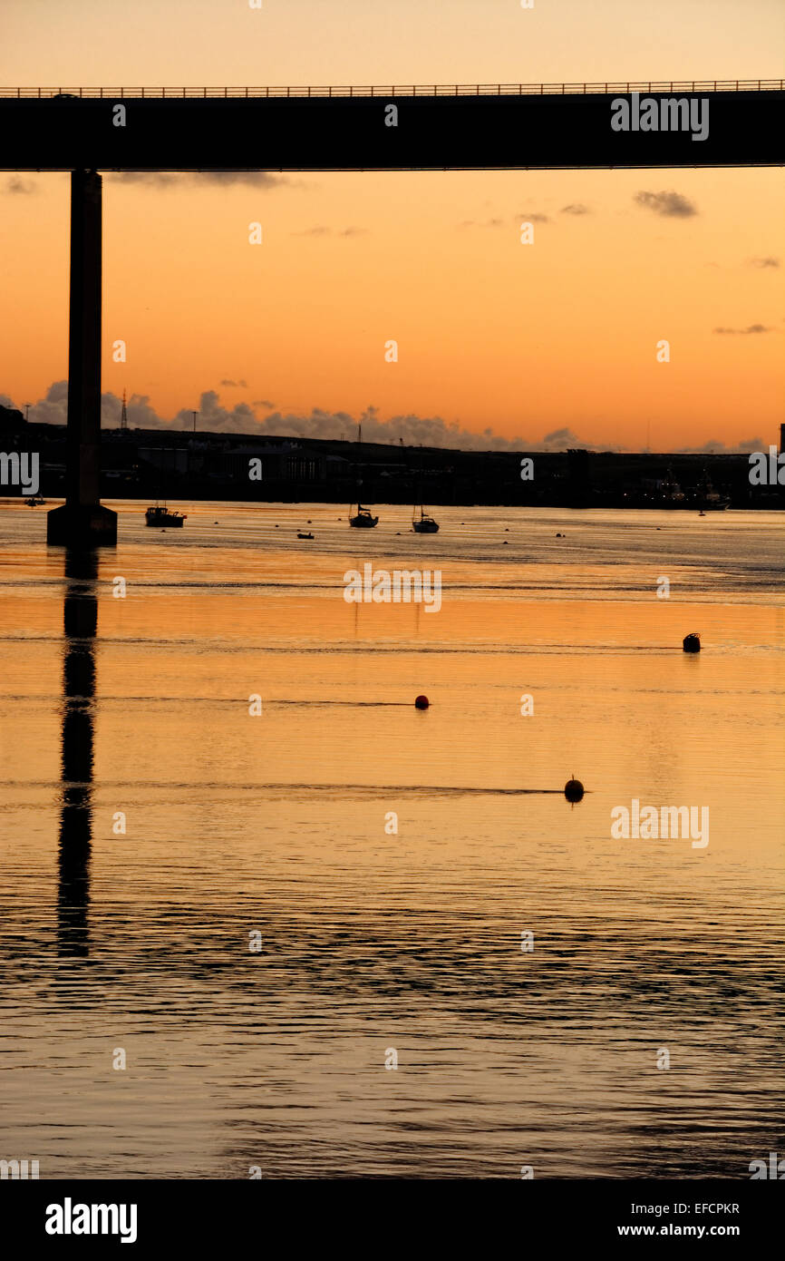 Burton bridge inn hi-res stock photography and images - Alamy