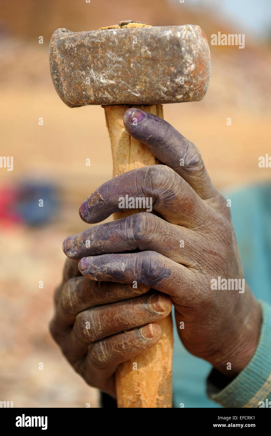 Quarry workers hi-res stock photography and images - Alamy