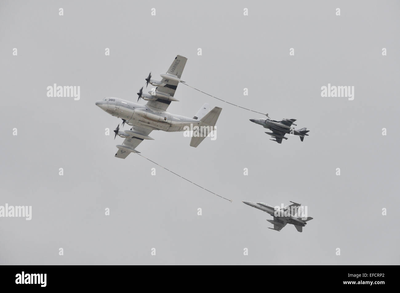 Fefueling hi-res stock photography and images - Alamy