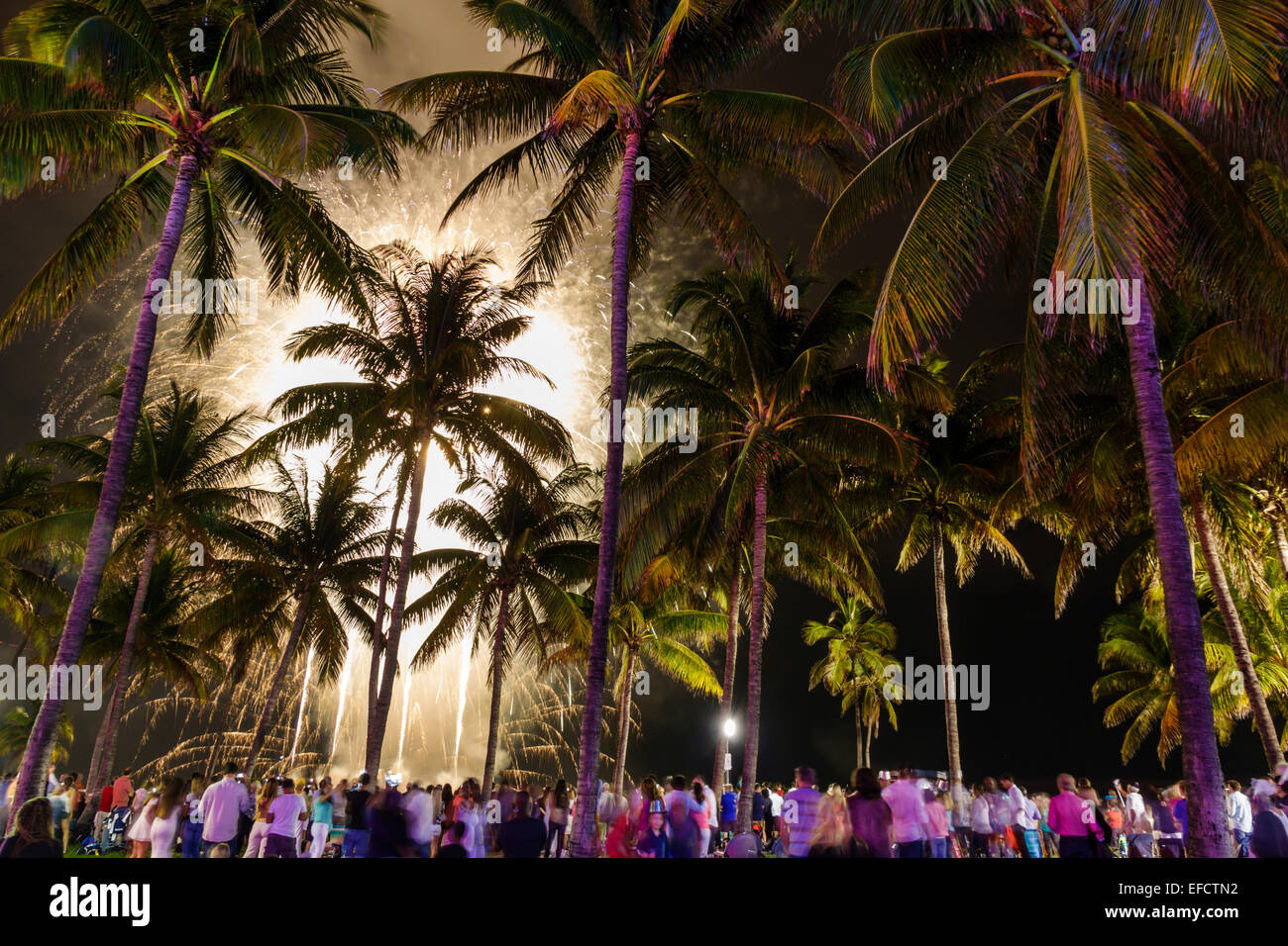 After dark display hi-res stock photography and images - Alamy