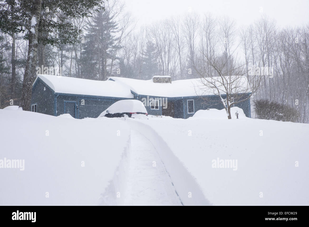 Rural scene with blizzard hi-res stock photography and images - Alamy