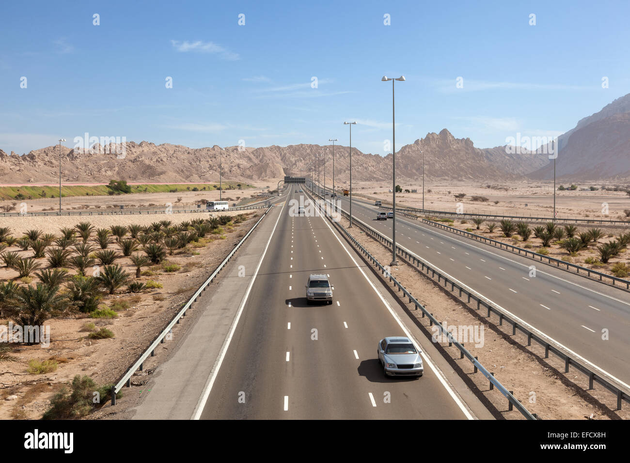 Al ain desert hi-res stock photography and images - Alamy
