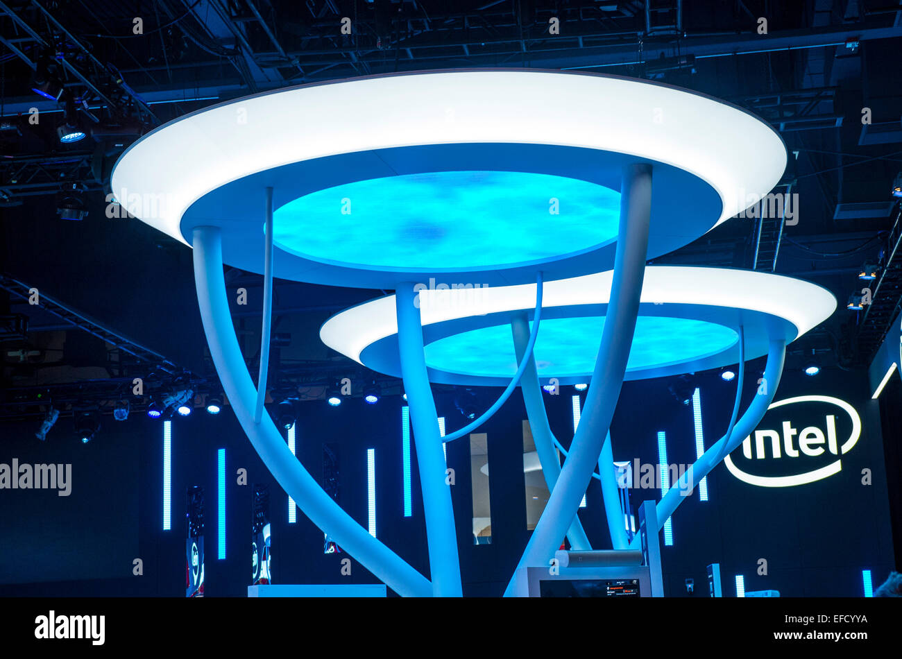 Intel booth hi-res stock photography and images - Alamy