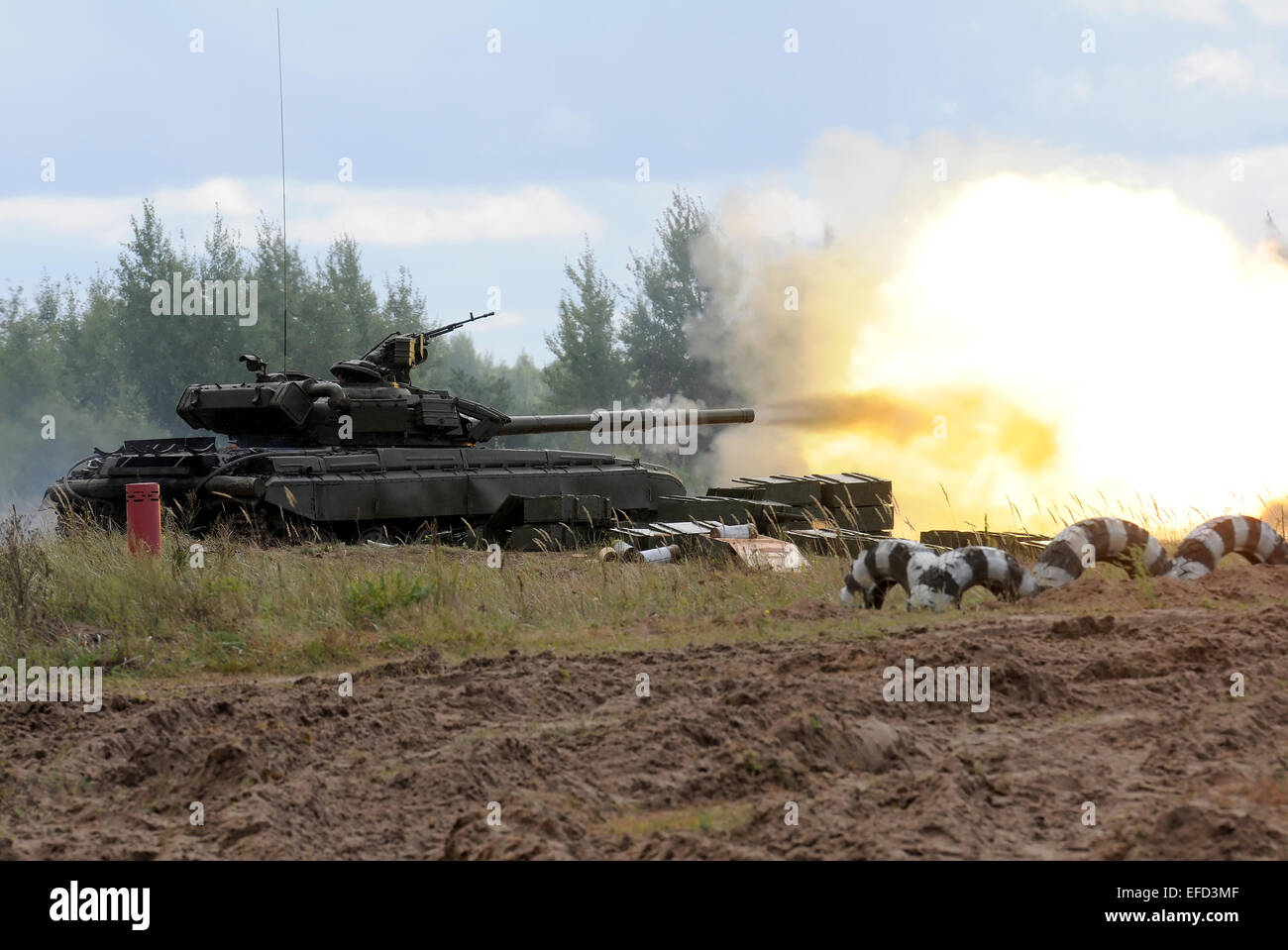 T 64 tank hi-res stock photography and images - Alamy