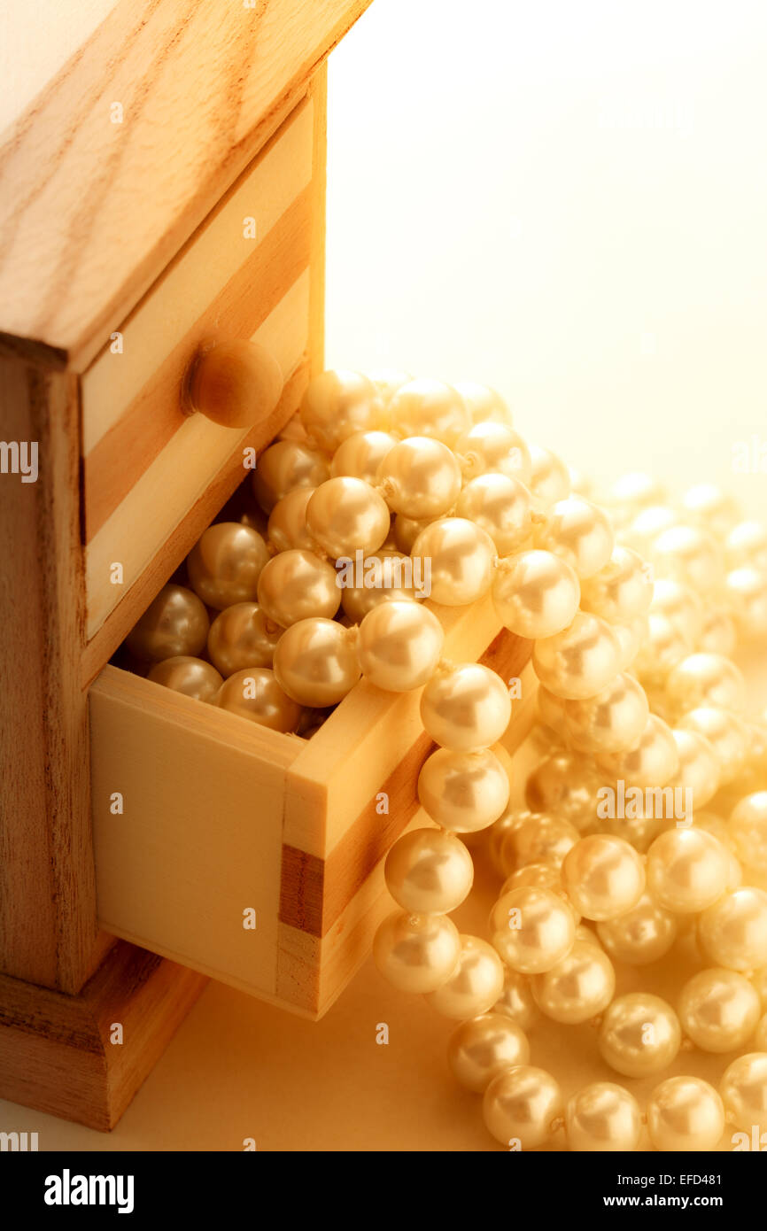 Still life of wooden treasure chest with pearl Stock Photo - Alamy