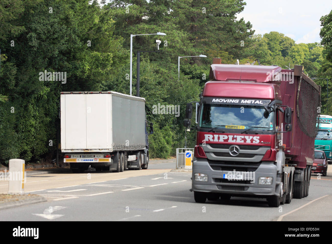 Traffic traveling along a23 road hi-res stock photography and images ...