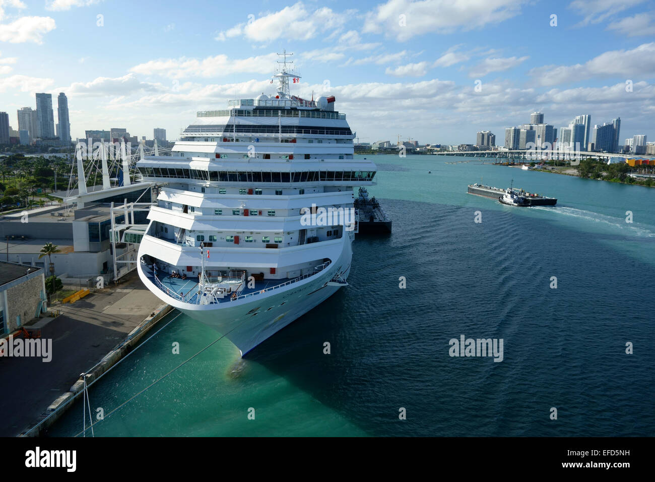 Aerial view of the cruise ship in the port of Miami, Florida, USA Stock ...
