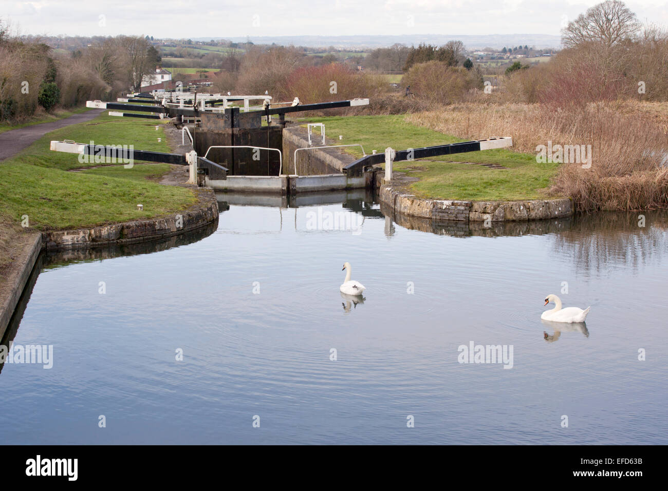Caen Hill locks, Kennet and Avon Canal, Devizes, Wiltshire, England, UK ...