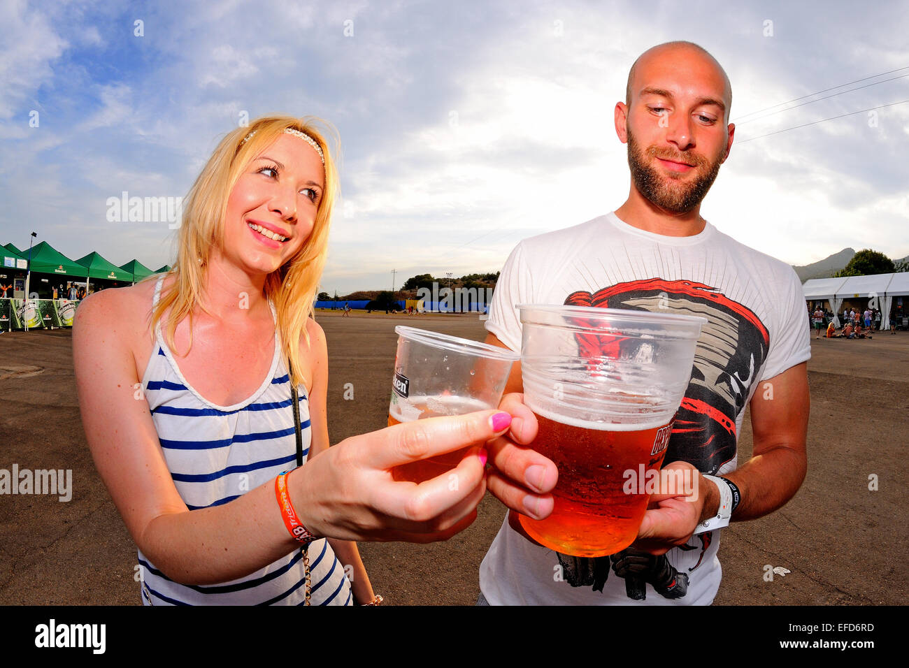 Beer friends beach club hi-res stock photography and images - Alamy