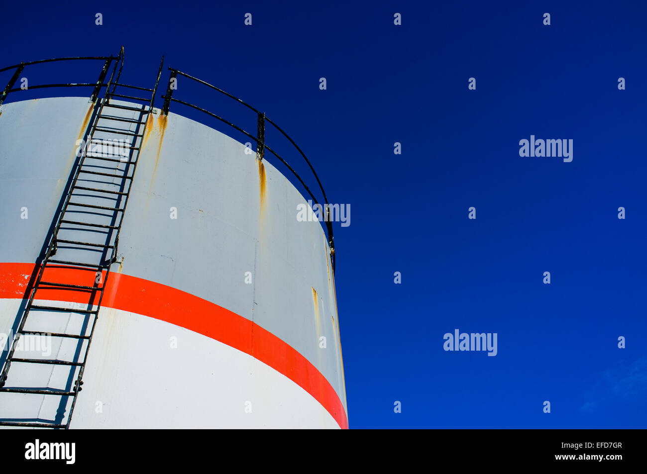 Side tanks hi-res stock photography and images - Alamy