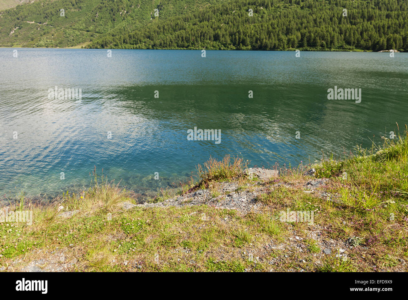 Azure mountain lake hi-res stock photography and images - Alamy