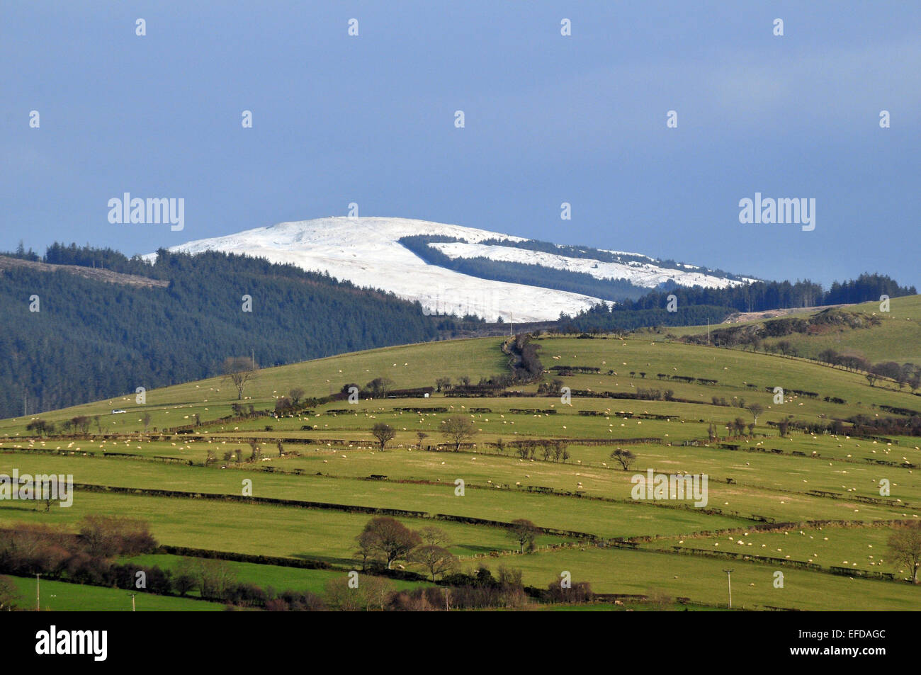 Aberystwyth, Wales, UK. 1st Feb, 2015. Snow remains on the tops of the ...