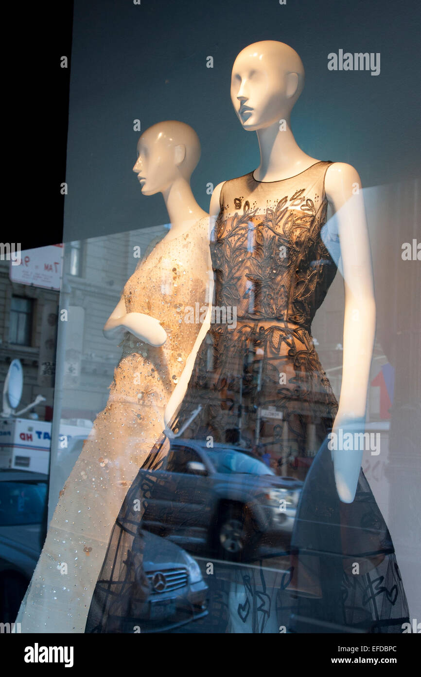 Mannequins decorating the windows at Saks, Union Square San Francisco ...