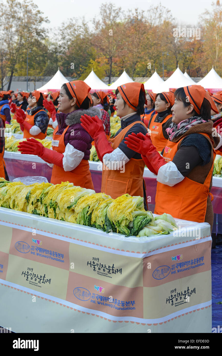 Seoul food festival hi-res stock photography and images - Alamy