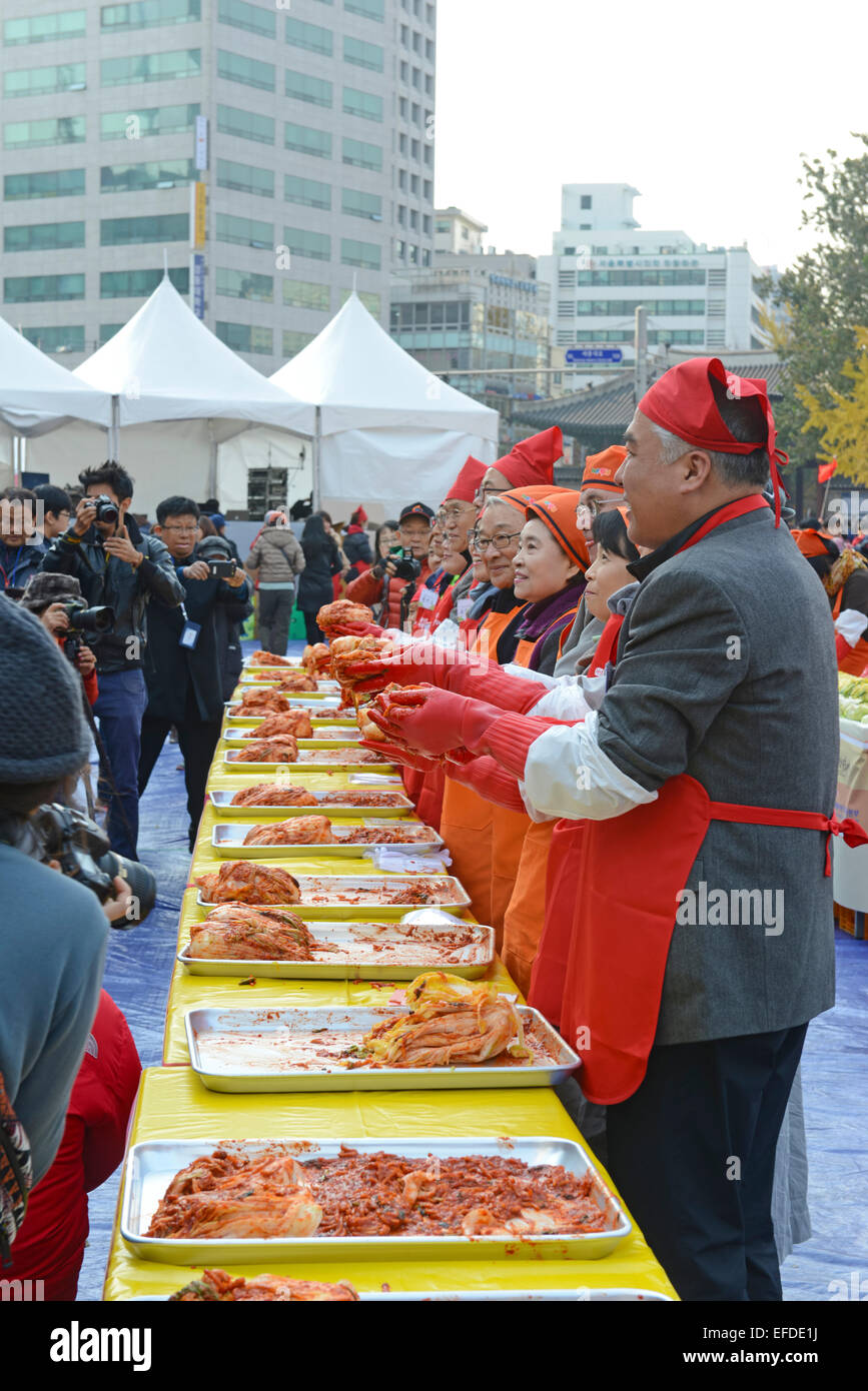 Seoul food festival hi-res stock photography and images - Alamy