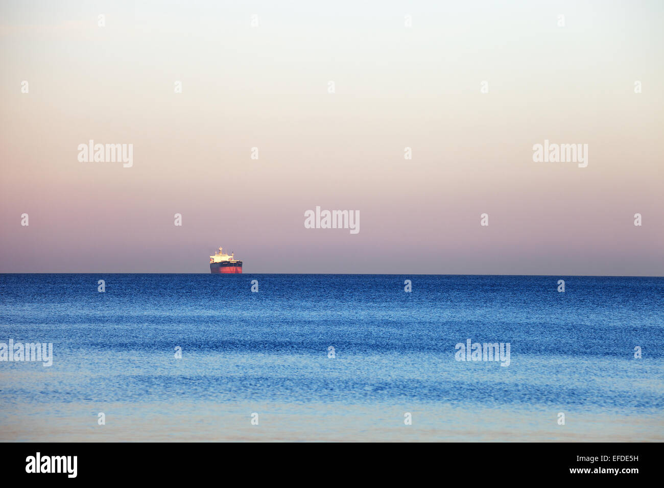 Ocean vessel hi-res stock photography and images - Alamy