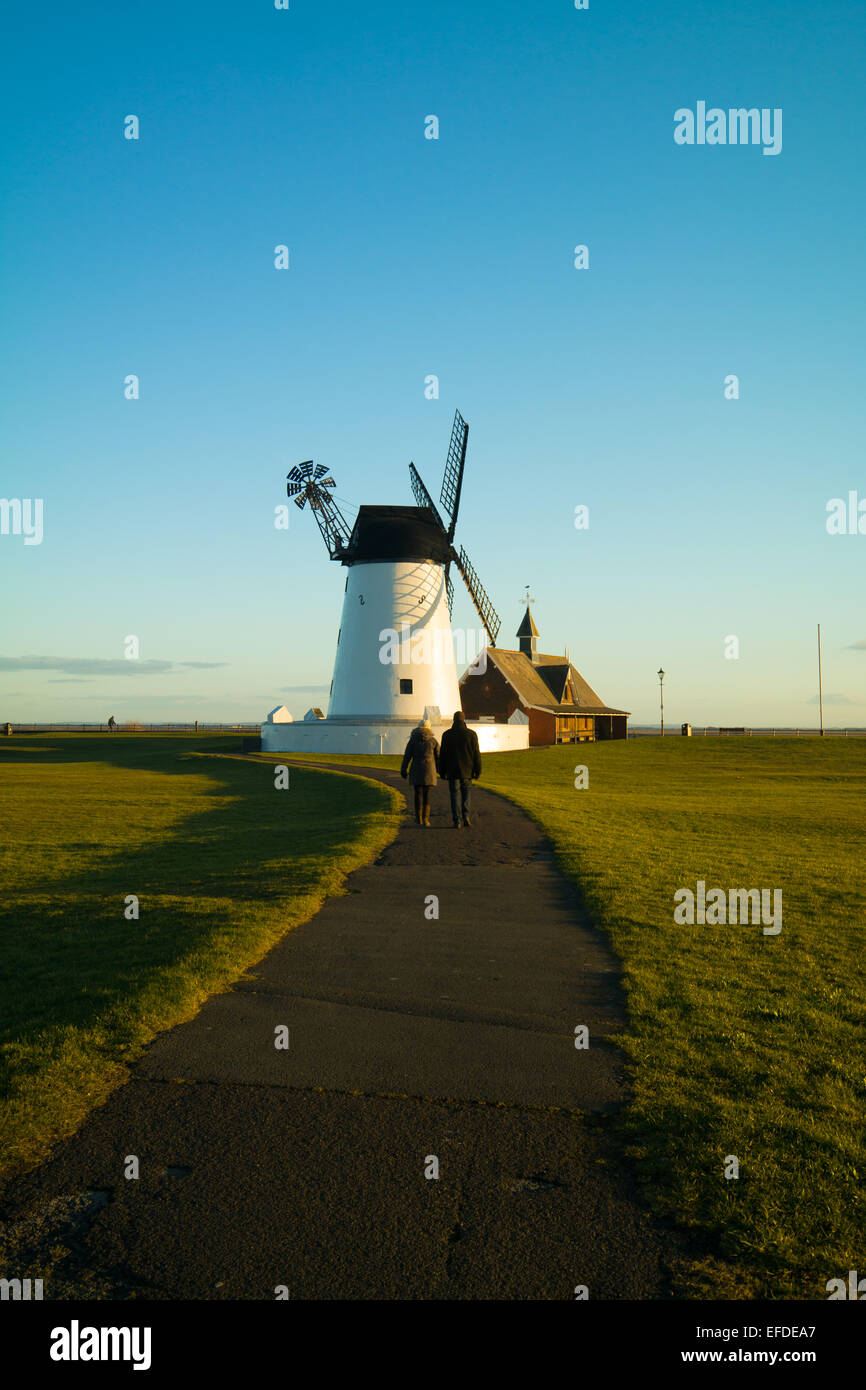 Lytham St Annes UK,1st February 2015. UK Weather: A beautiful sunny ...