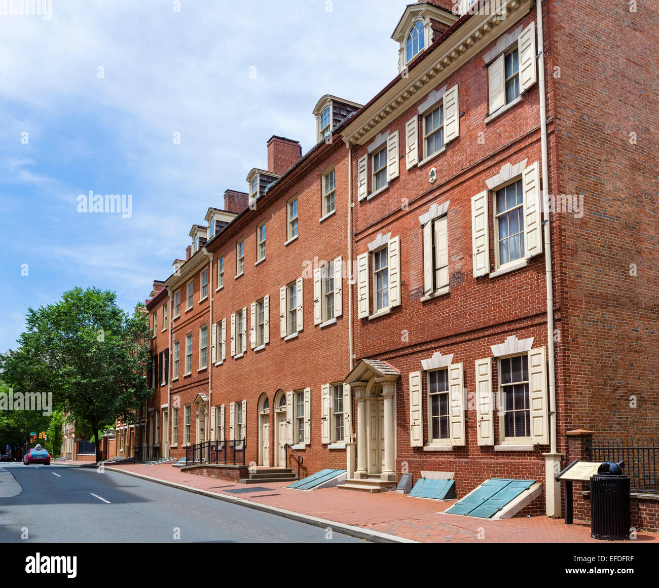 Row houses philadelphia pa hi-res stock photography and images - Alamy