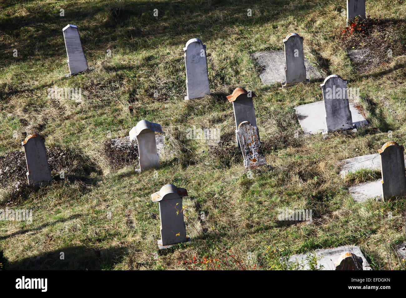 Rows of tomb stones hi-res stock photography and images - Alamy