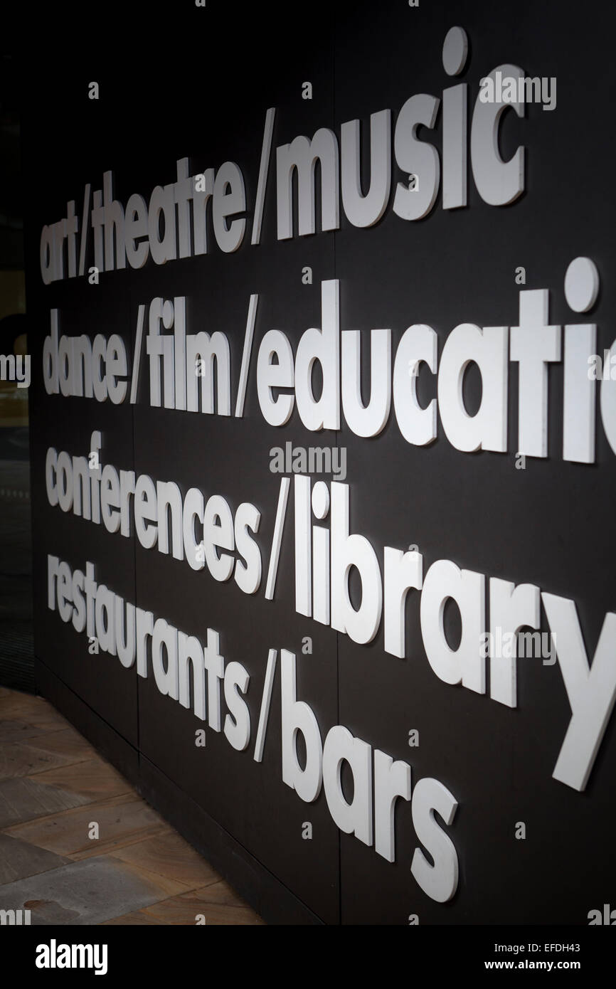 Barbican theatre london bar hi-res stock photography and images - Alamy