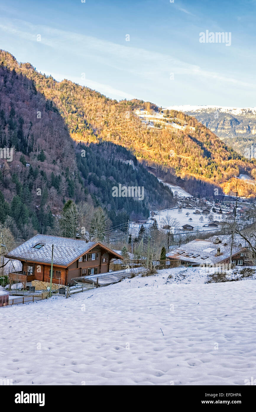 Swiss village of Gsteigwiler in the mountain valley in winter Stock ...