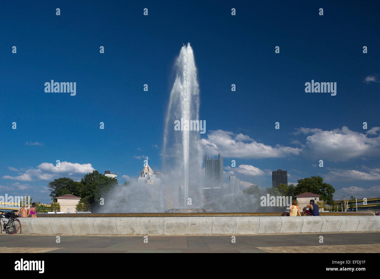 FOUNTAIN POINT STATE PARK DOWNTOWN PITTSBURGH PENNSYLVANIA USA Stock ...