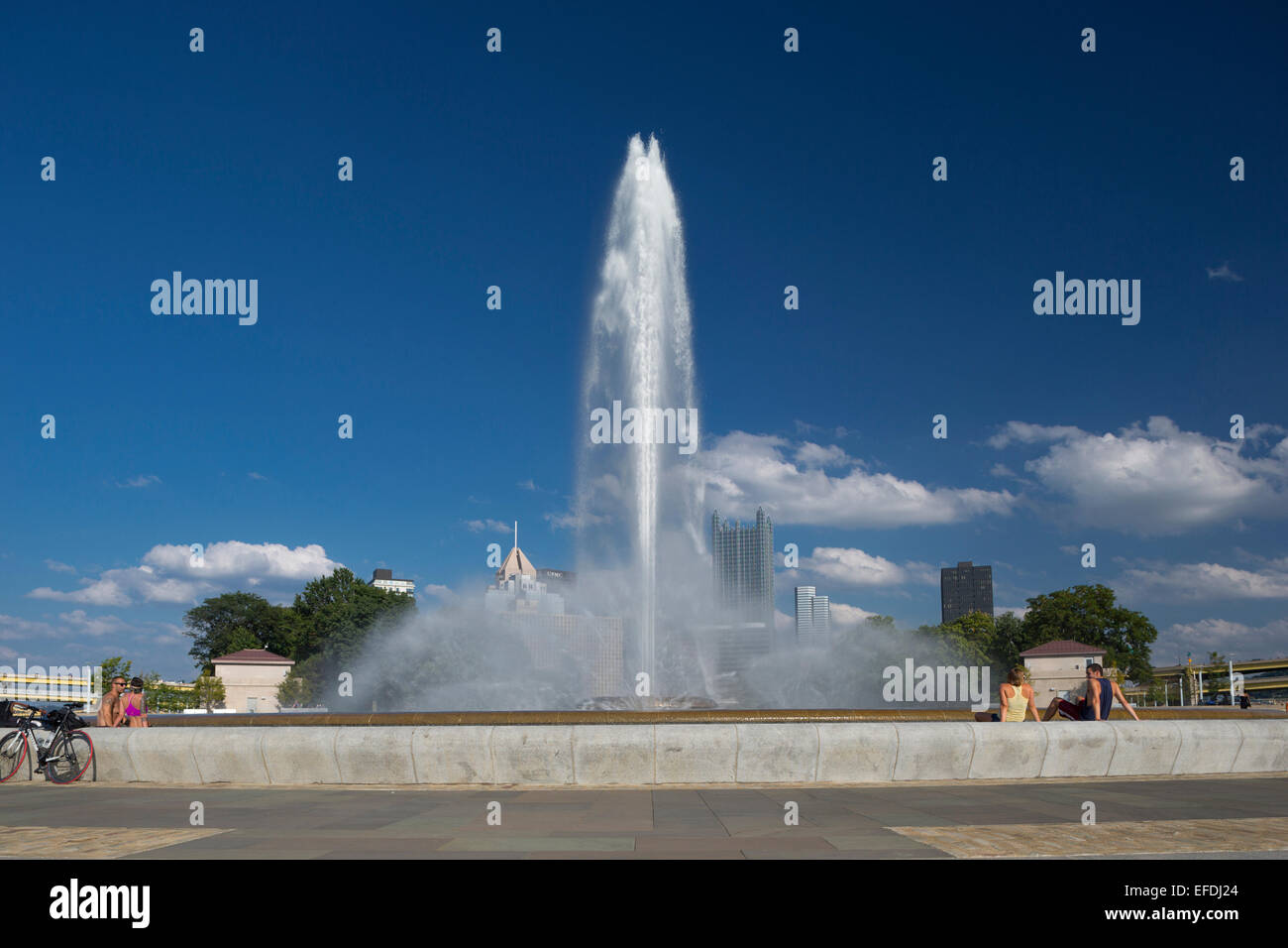FOUNTAIN POINT STATE PARK DOWNTOWN PITTSBURGH PENNSYLVANIA USA Stock ...