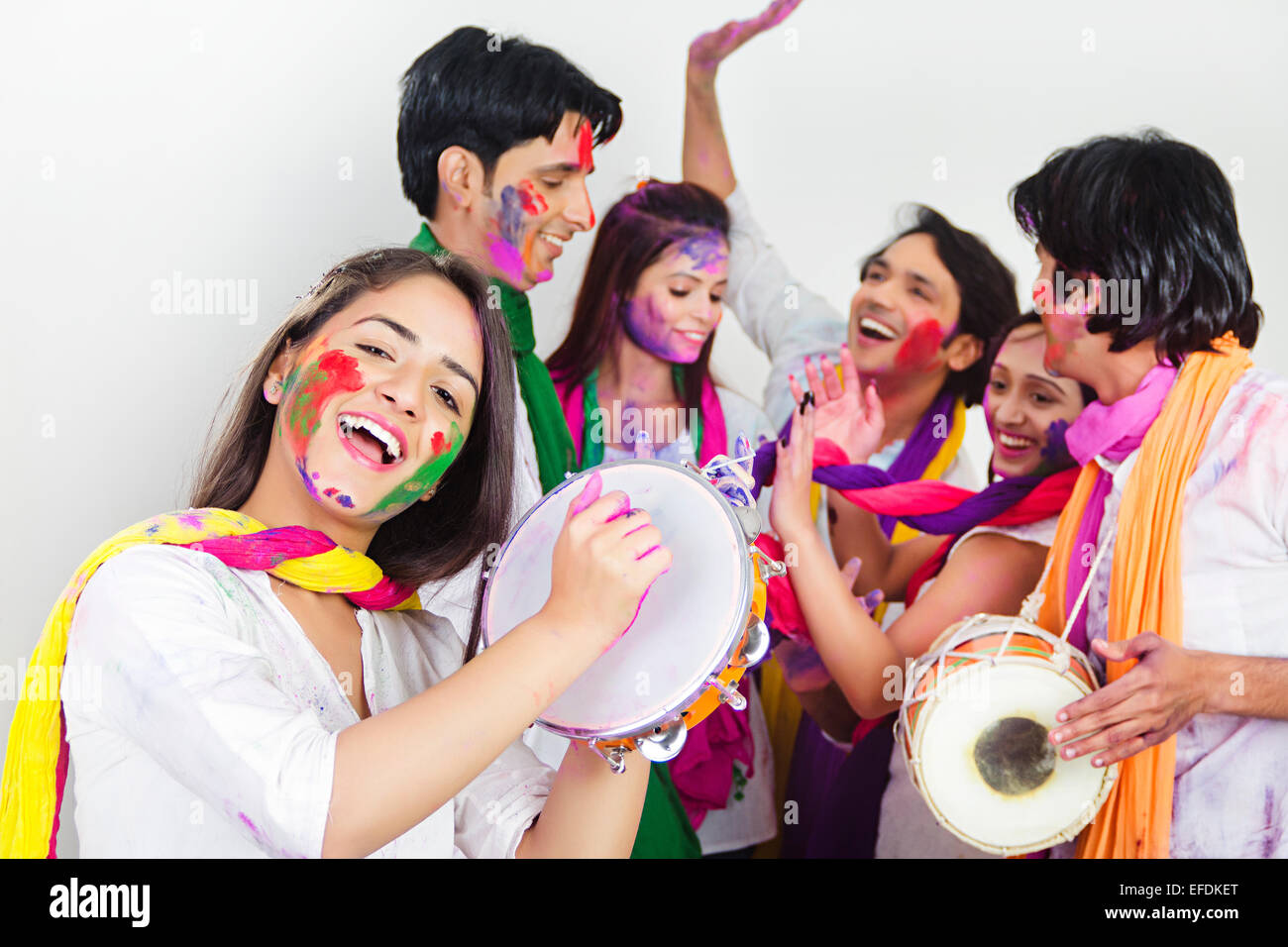 indian friends group Holi Festival Dancing enjoy Stock Photo - Alamy