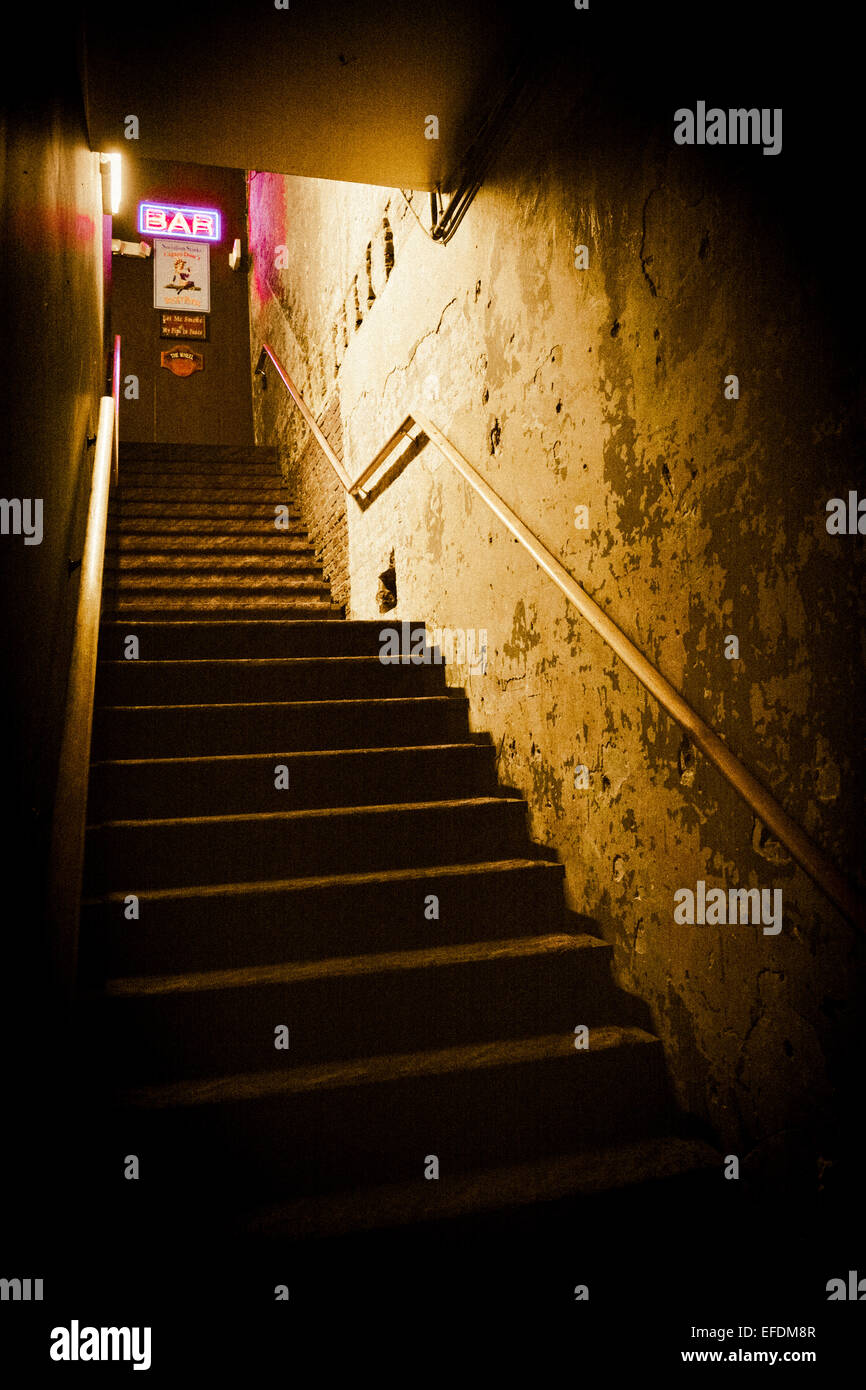 Seedy alley hi-res stock photography and images - Alamy