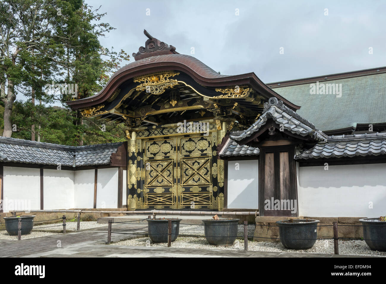 Zen Monastery High Resolution Stock Photography and Images - Alamy