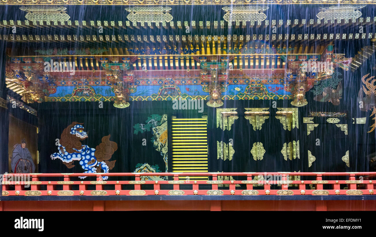 Momoyama-style decorations in the pouring rain, Kunozan Tosho-go-Shinto ...