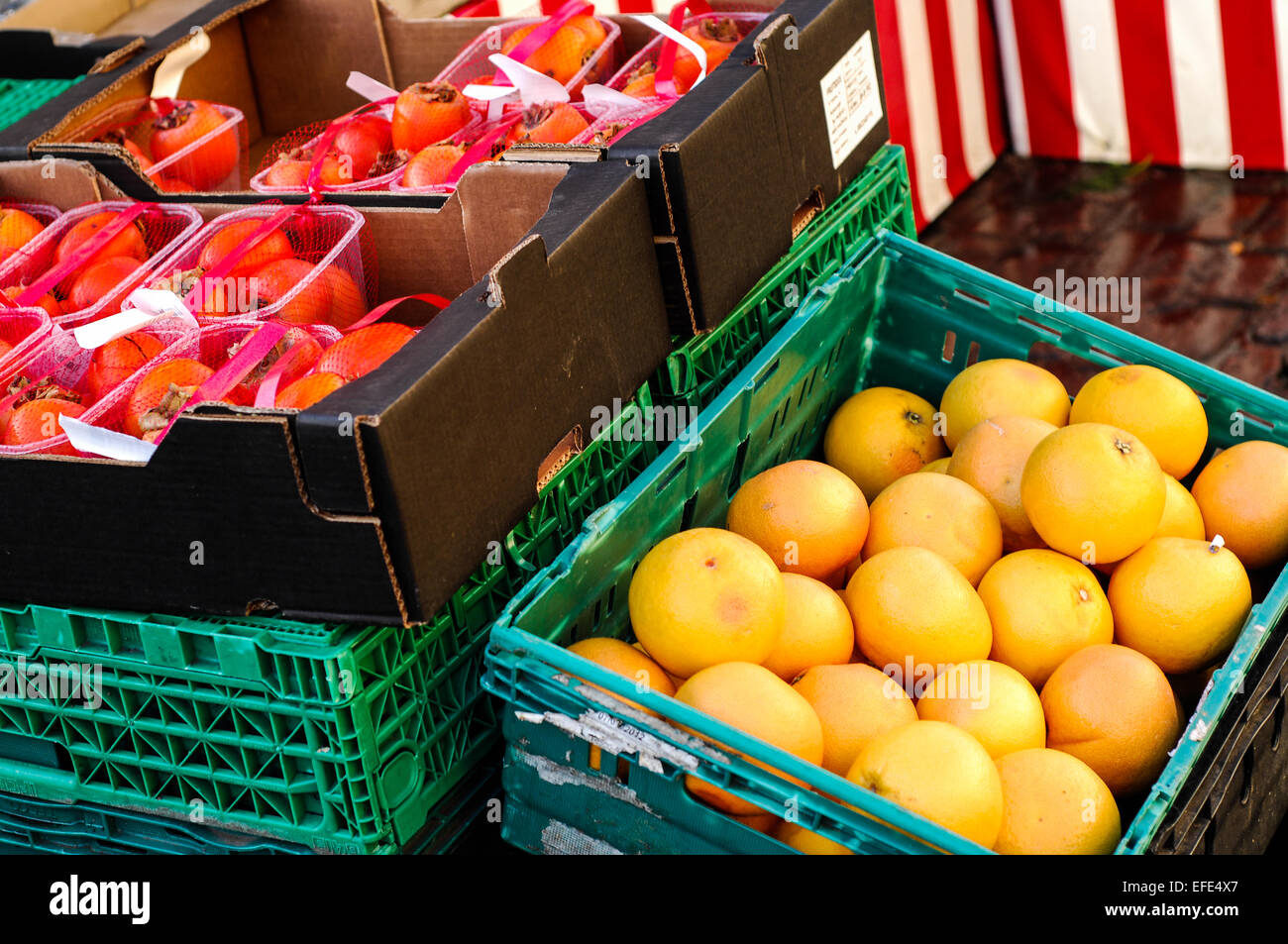 Fruit market stall Stock Photo - Alamy