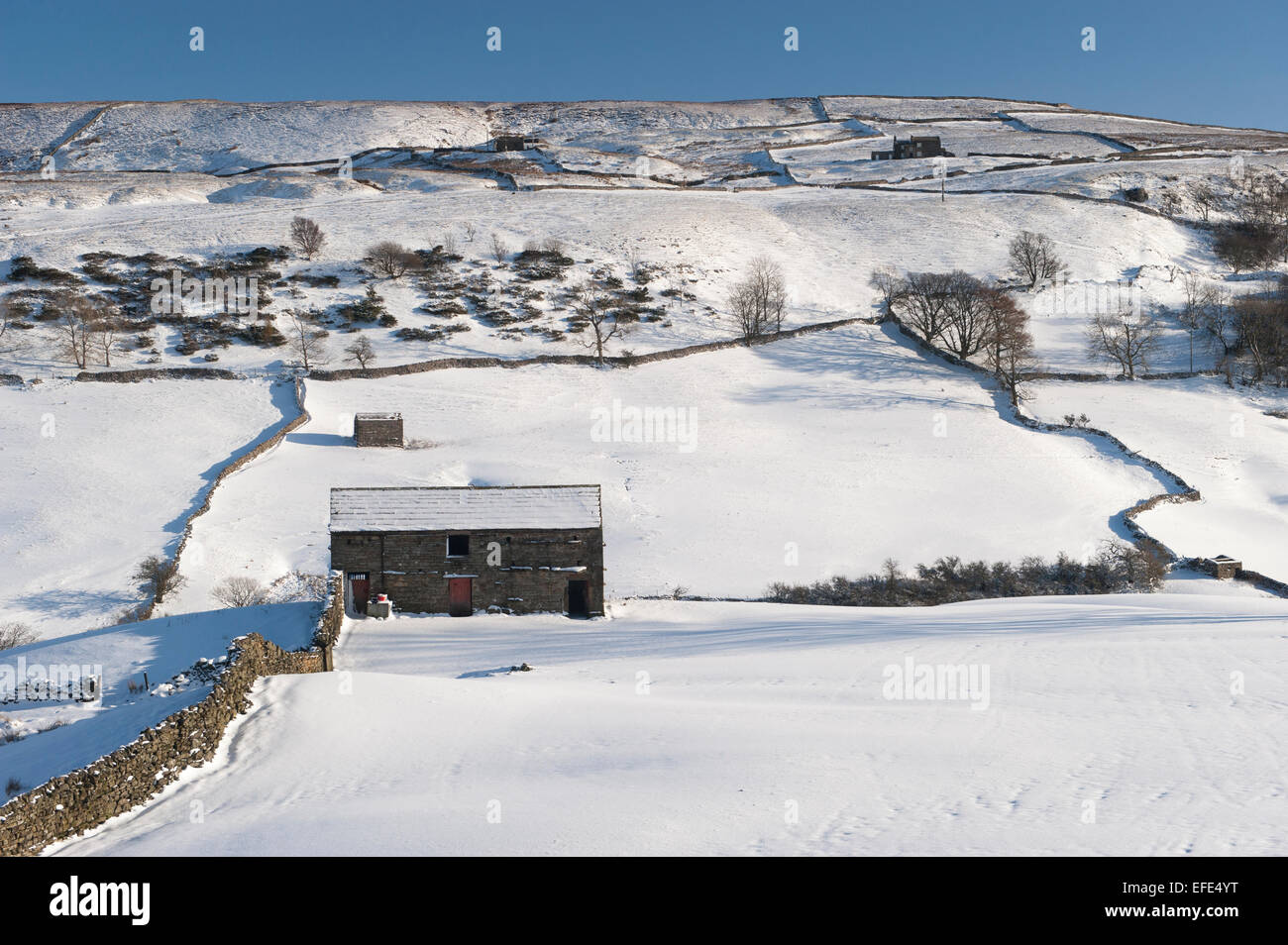 Swaledale barns snow hi-res stock photography and images - Alamy