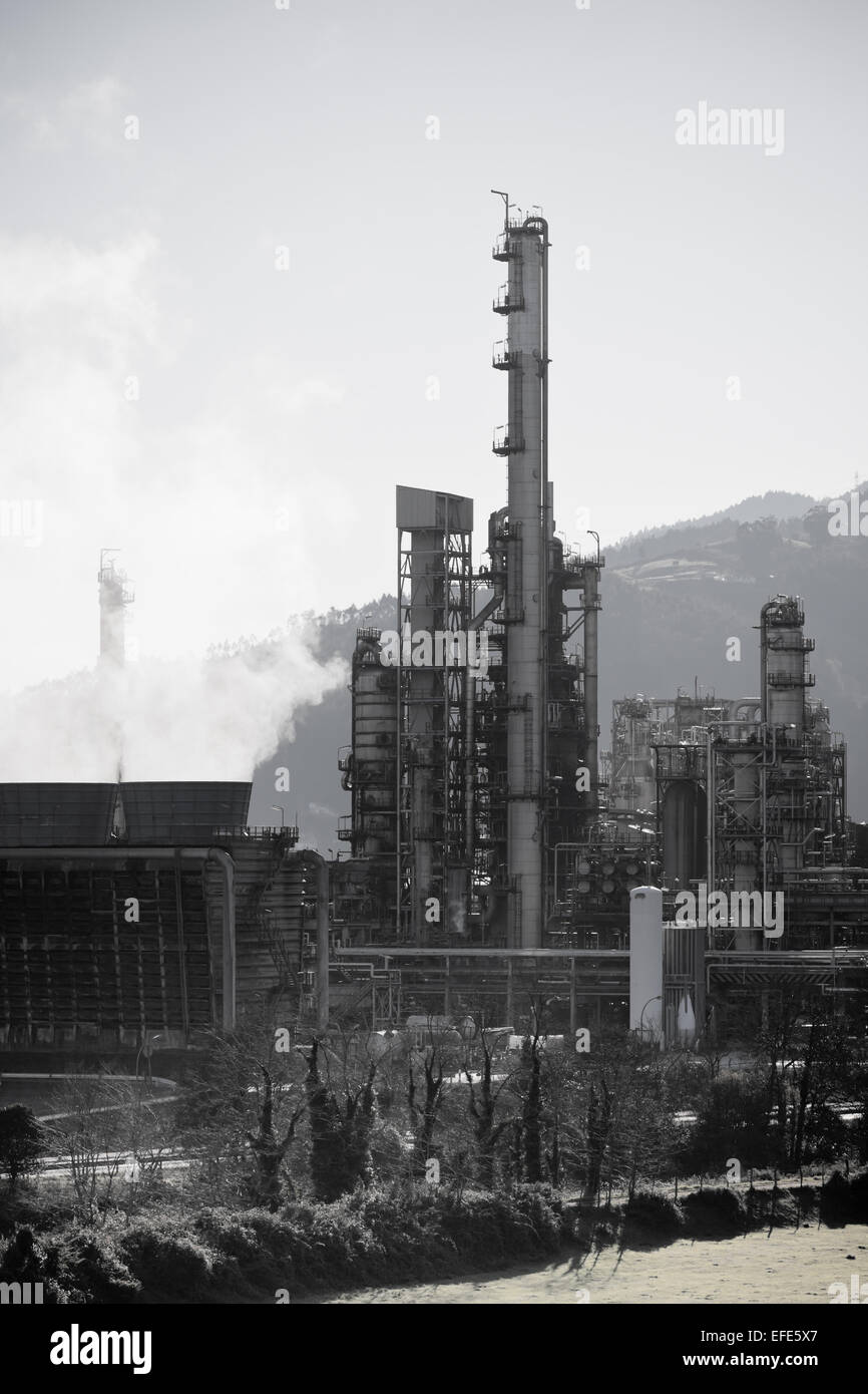 Shot manufacturing plant industrial hi-res stock photography and images ...