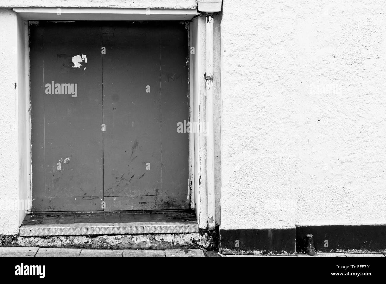 Closed building Black and White Stock Photos & Images - Alamy