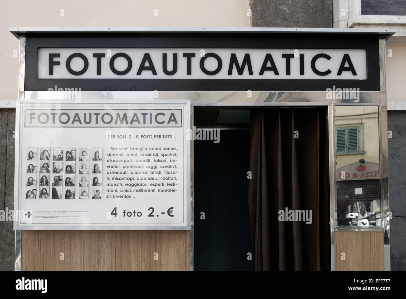 Instant photo booth, Florence, Italy Stock Photo - Alamy