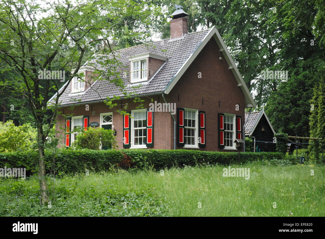 Dutch house red brick hi-res stock photography and images - Alamy