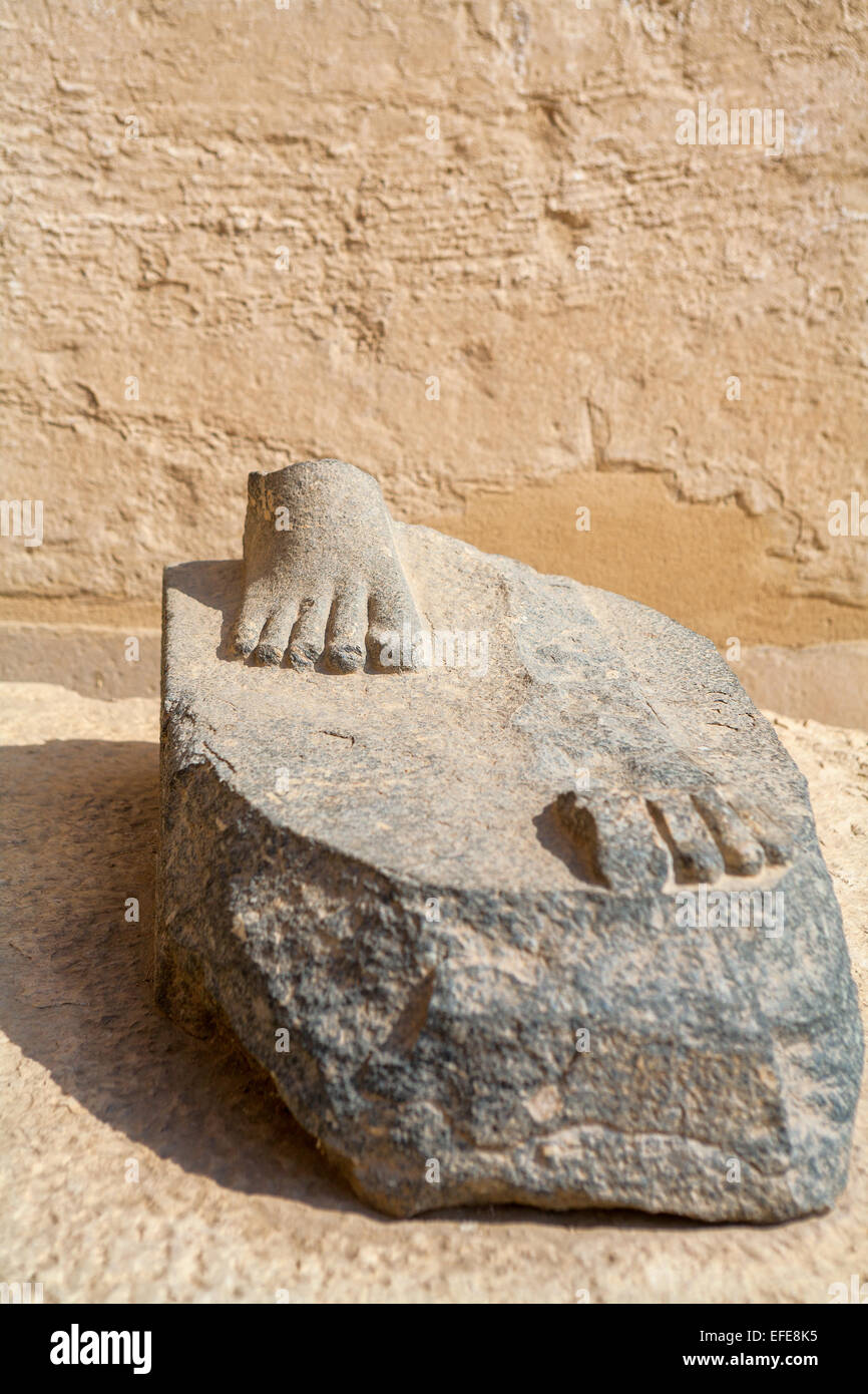 Granite plinth hi-res stock photography and images - Alamy