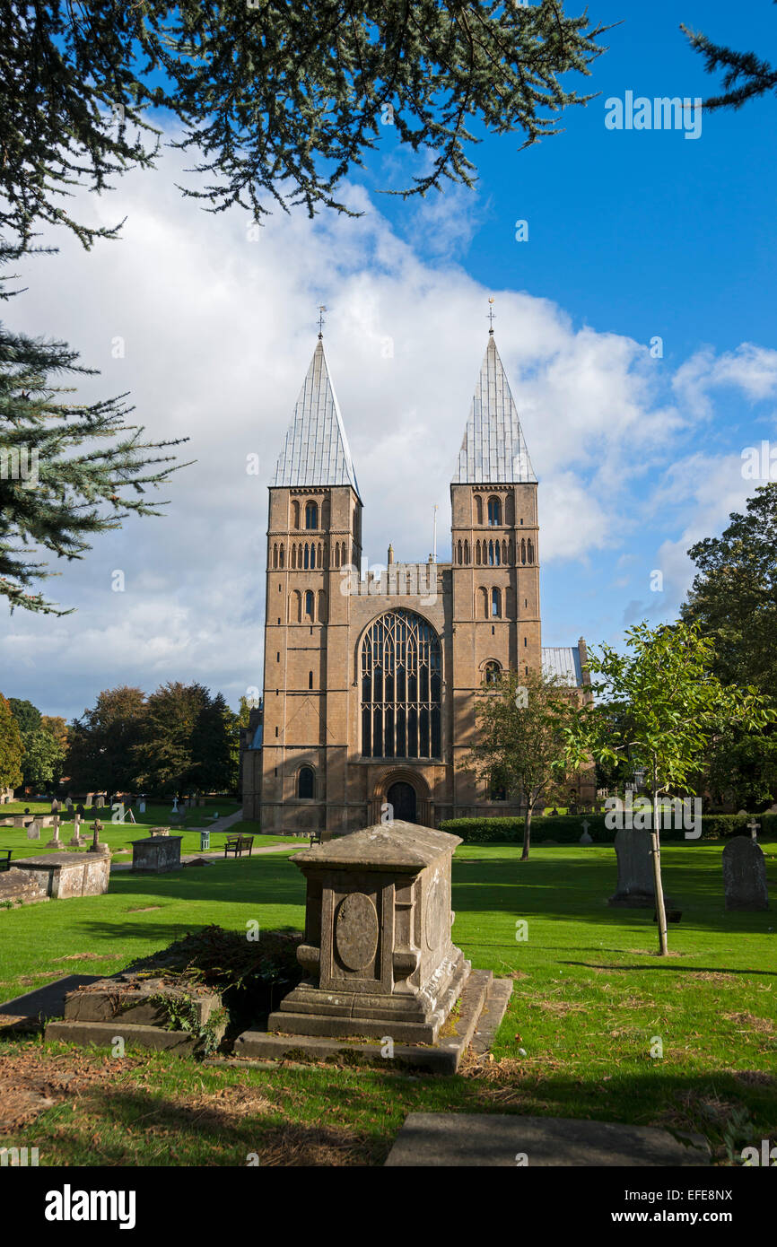 Minster church hi-res stock photography and images - Alamy