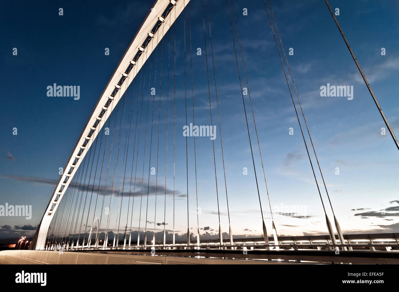 Famous bridges hi-res stock photography and images - Alamy