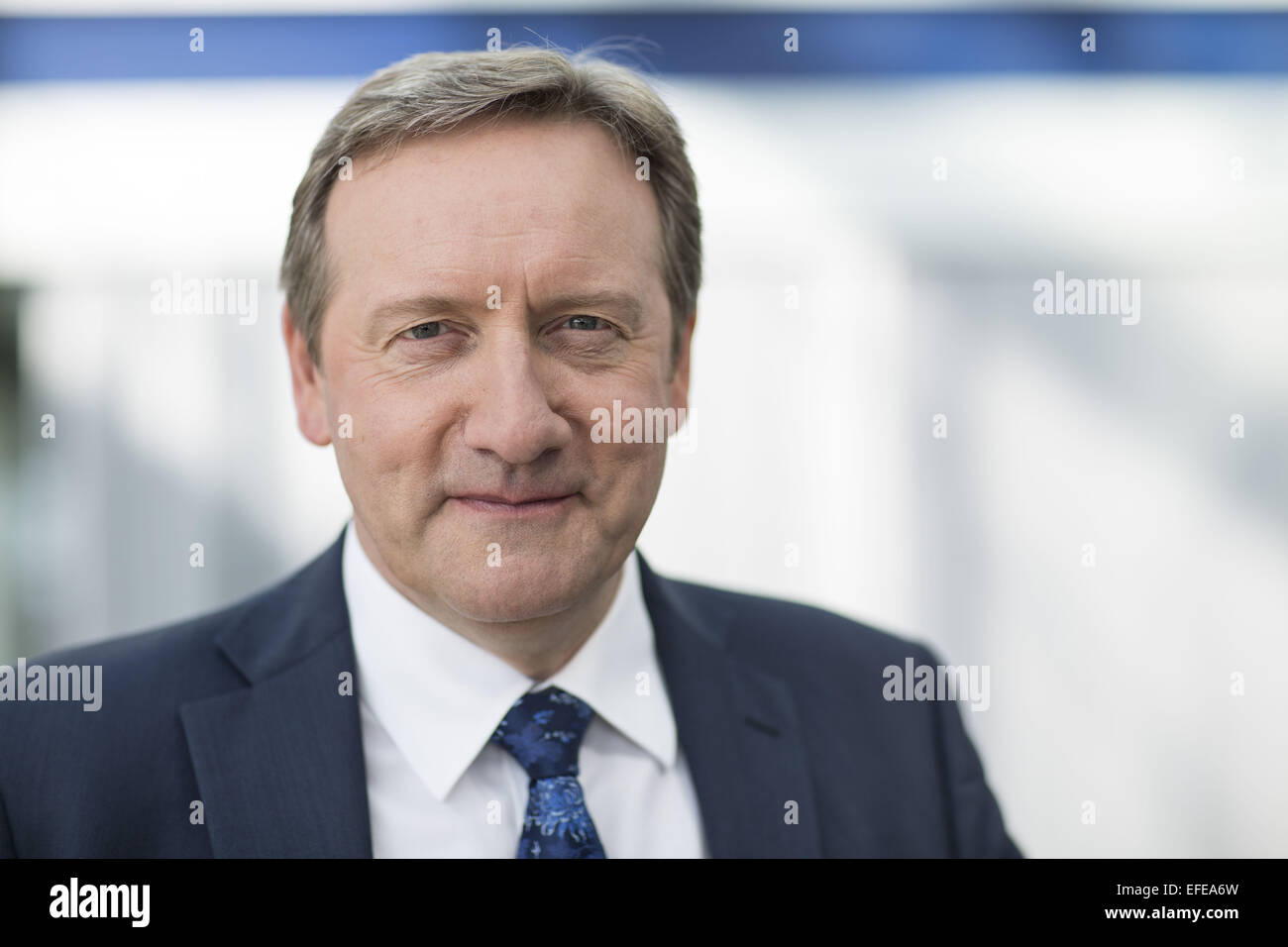 Neil Dudgeon is introduced as the new Detective Chief Inspector on ZDF ...