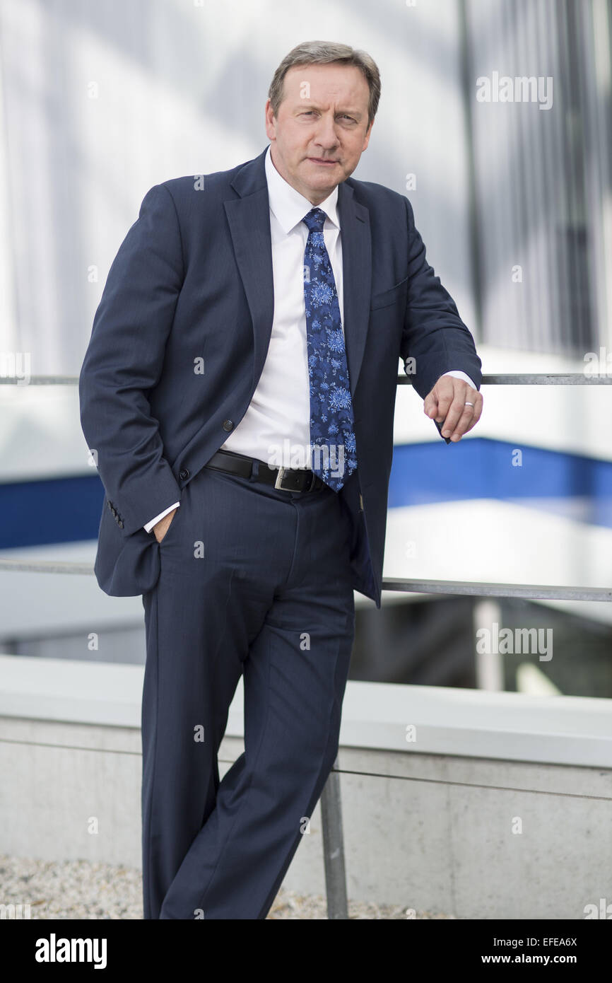 Neil Dudgeon is introduced as the new Detective Chief Inspector on ZDF ...