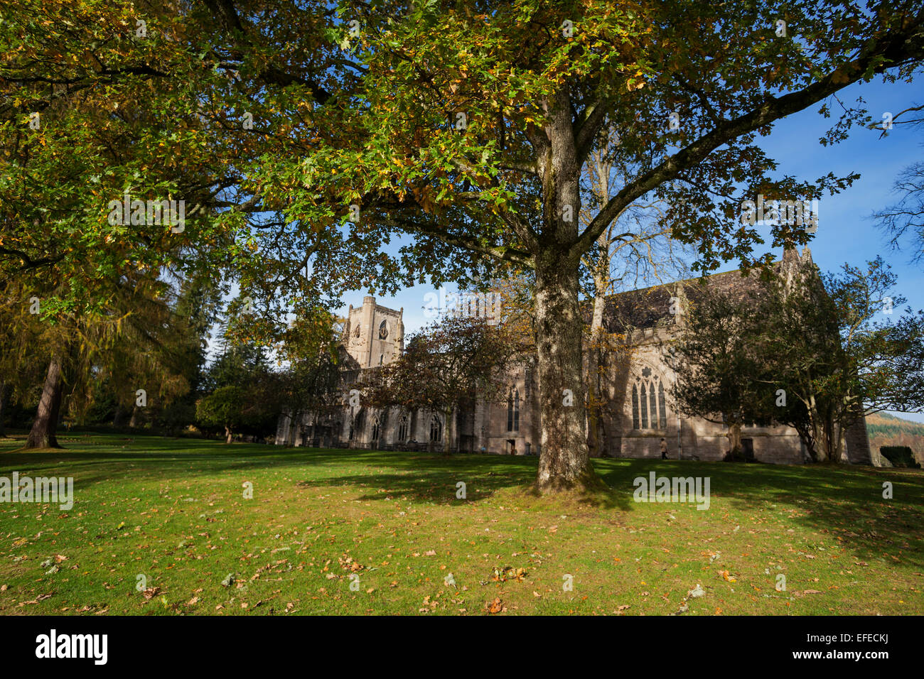 Dunkeld cathedral hi-res stock photography and images - Alamy
