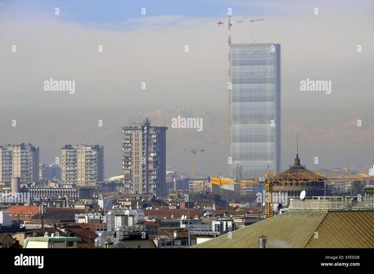 Milan skyline air pollution hi-res stock photography and images - Alamy