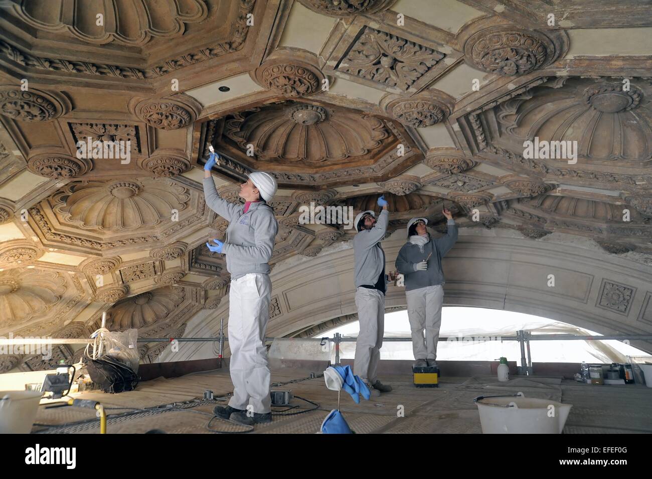 Milan (Italy) restoration works of Vittorio Emanuele II gallery Stock ...