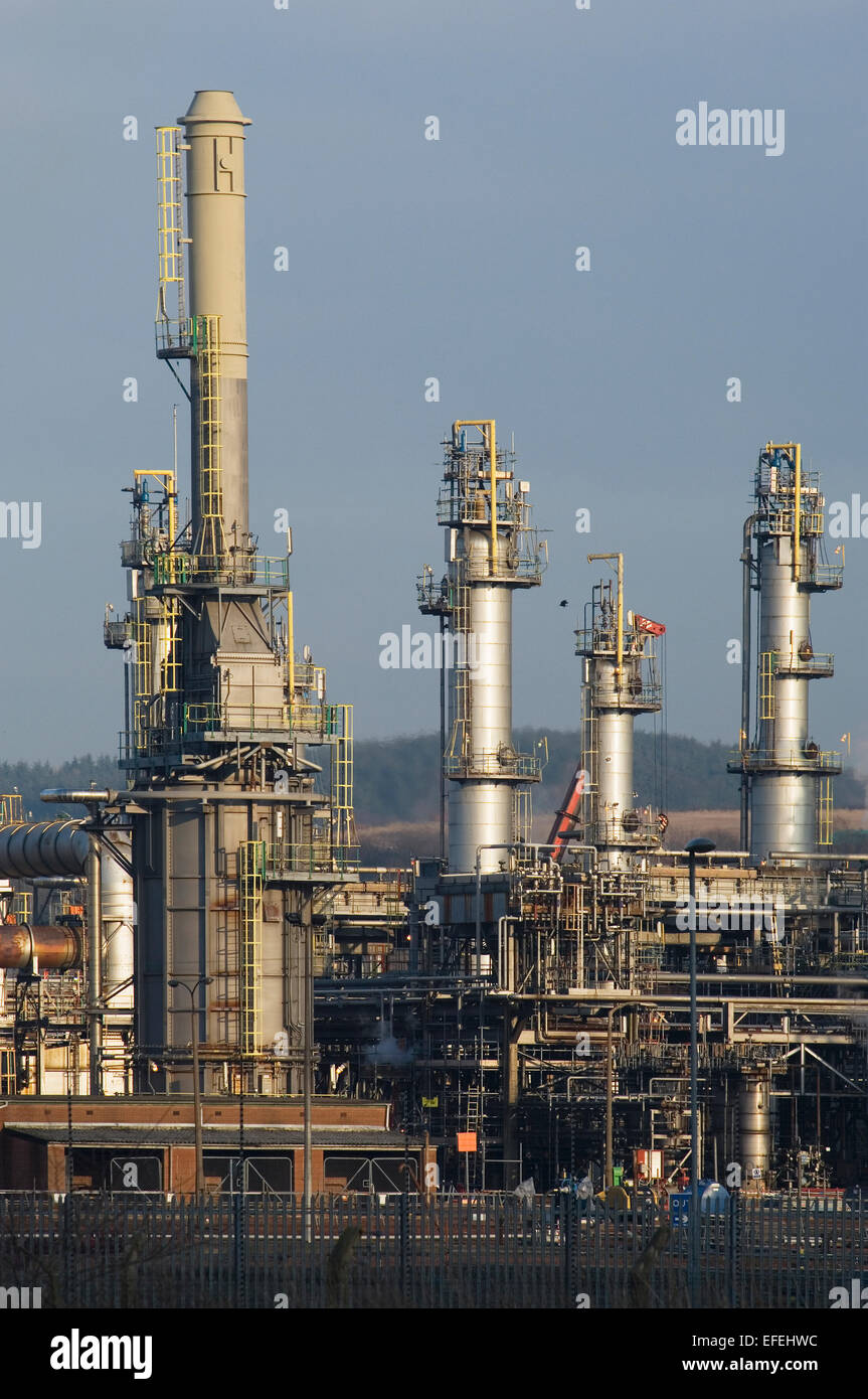 Cooling towers chimneys refinery petrochemical plant hi-res stock ...